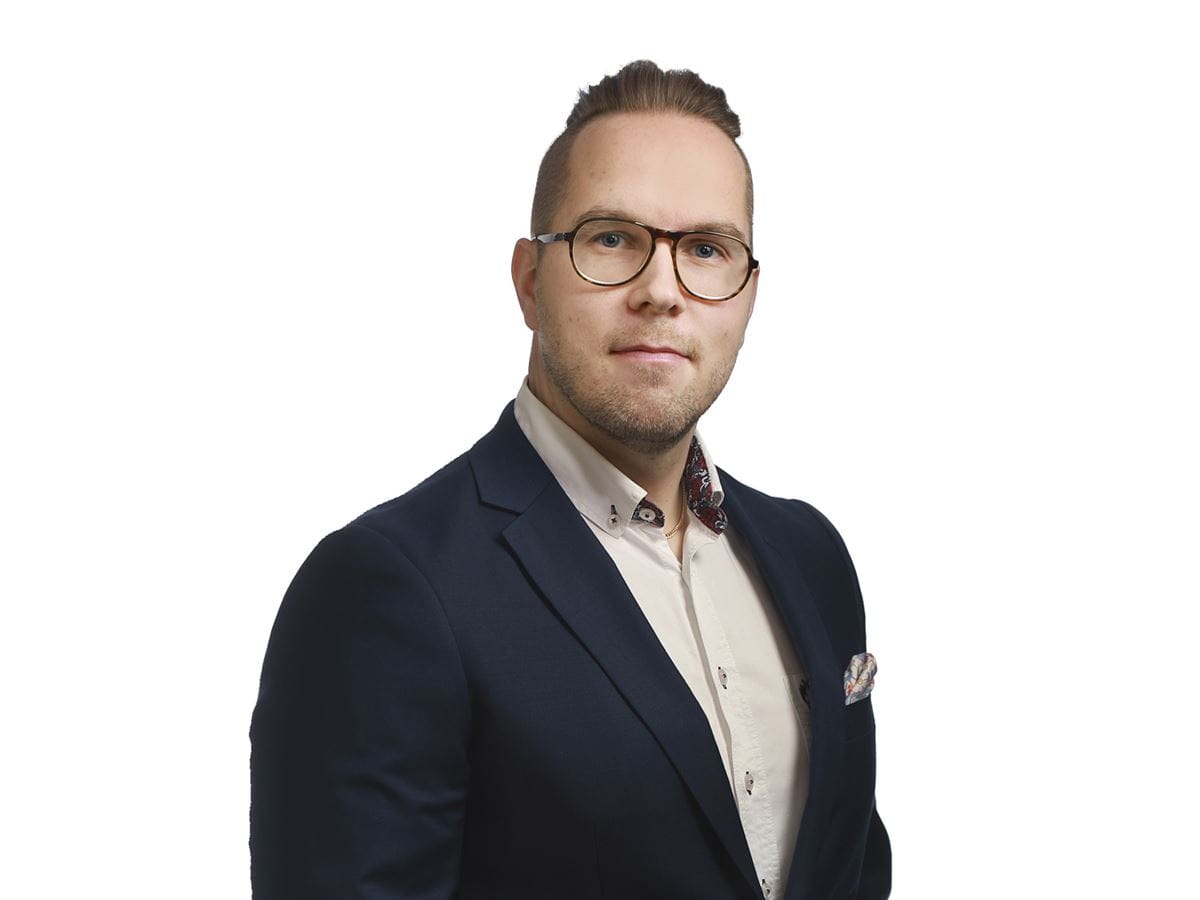 Yritysrahoituspäällikkö Mikael Wiklund | Avain Säästöpankki - Säästöpankki